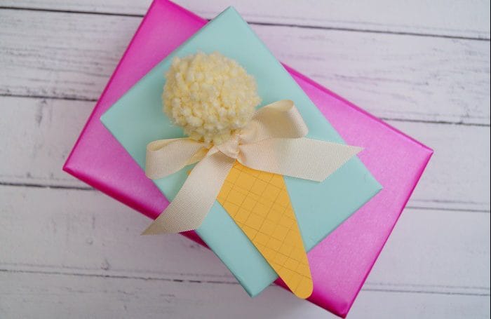 Summer Gift Wrapping Ideas – Seaside style! | More Pretty Things